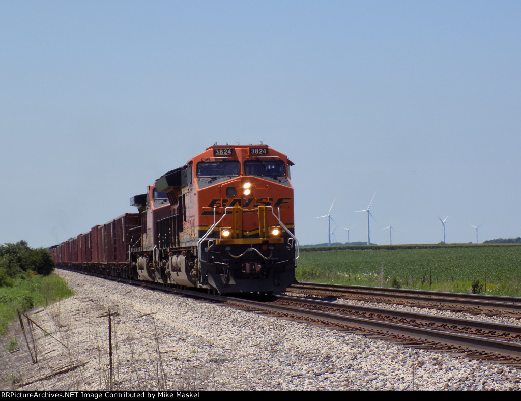 BNSF 3824